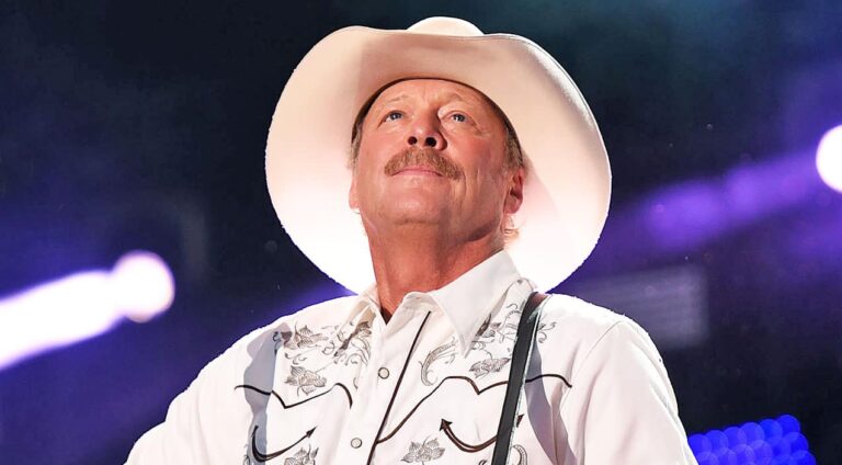 Alan Jackson Mourns Loss Of Beloved Companion – Country Music Nation
