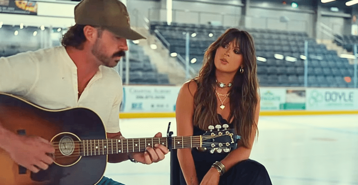 Riley Green Reveals He Didn't Plan To Keep Ella Langley On Their New ...