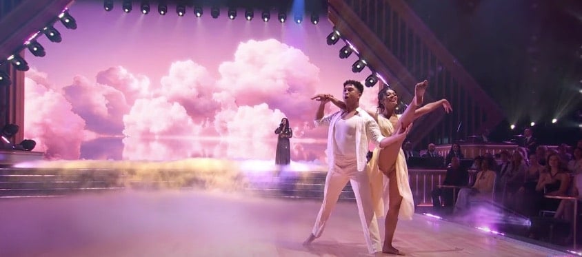 Chandler Kinney Performs "Beautiful" Routine To "I Hope You Dance" On ...