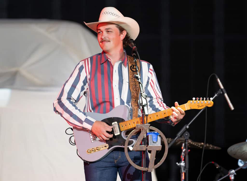 Zach Top's "I Never Lie" Becomes Certified Gold By The RIAA