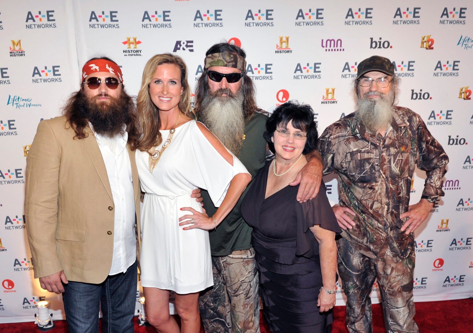 The “Duck Dynasty” family is heartbroken as they say goodbye to their beloved patriarch, Phil ...