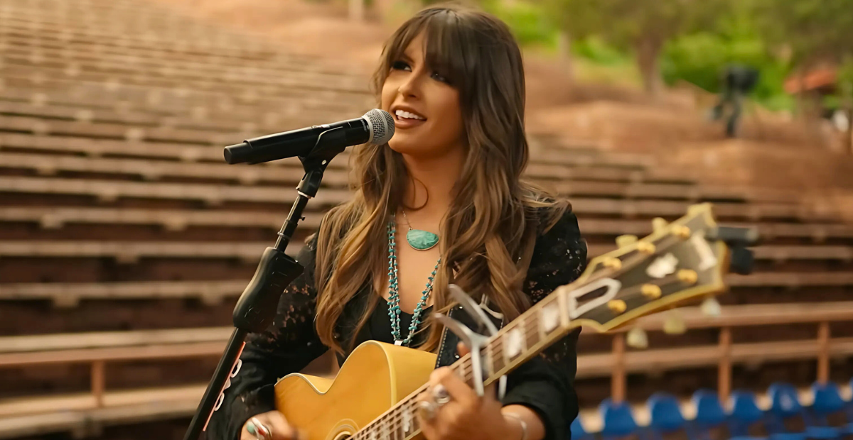 Ella Langley Vows To Never Use Autotune While Performing Live
