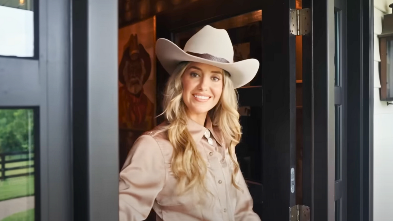 Lainey Wilson Opens The Door To Her Unique Nashville Home - Step Inside