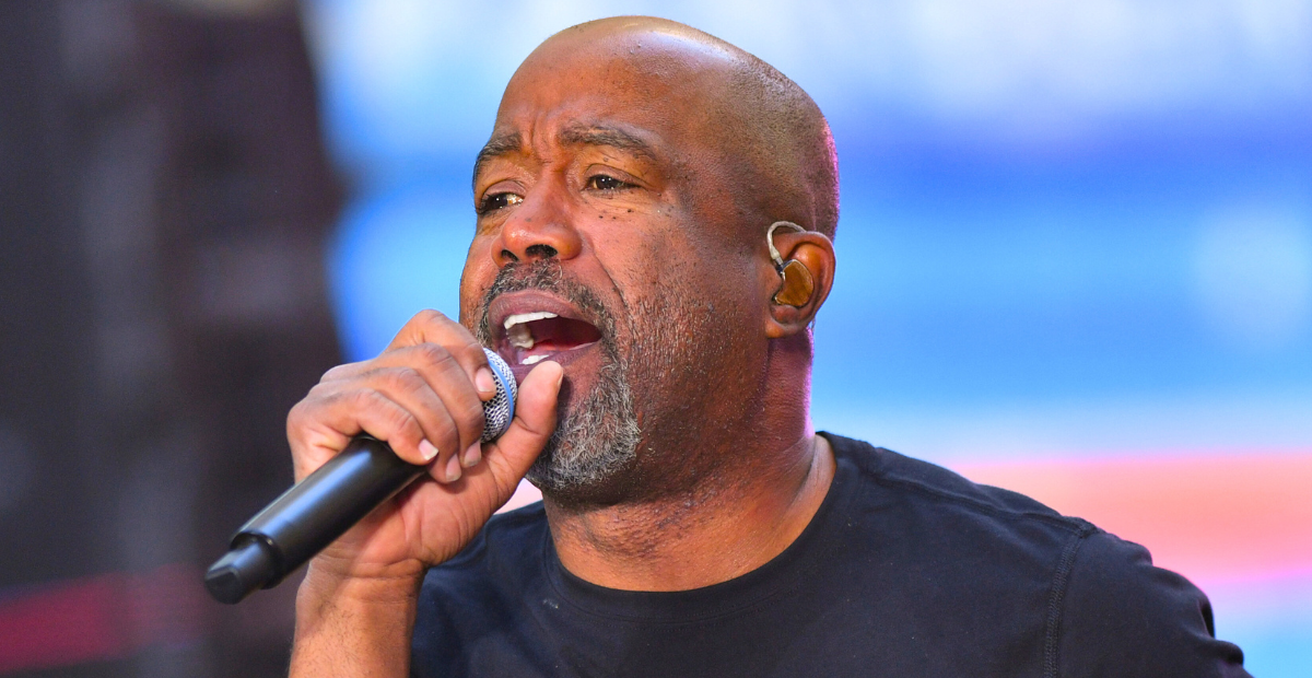 Darius Rucker Warns Fans About Scams & Impersonators - "It Keeps ...